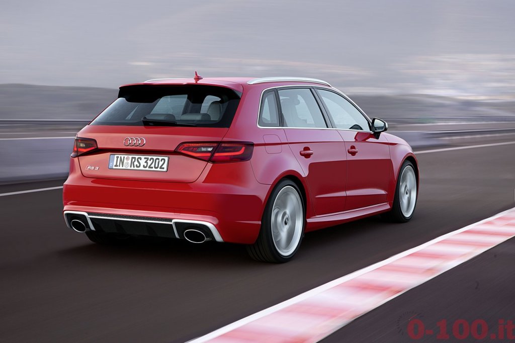 NOVITA': Audi RS3 Sportback 2.5 TFSI quattro S Tronic - 0-100.it